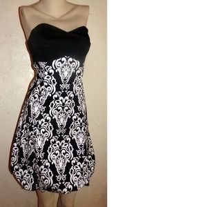 White House Black Market | Dresses | White House Black Market Nwot Strapless Dress | Poshmark